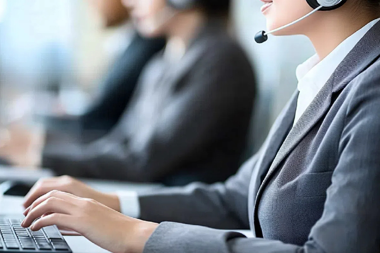 Support-Maximal Forklifts